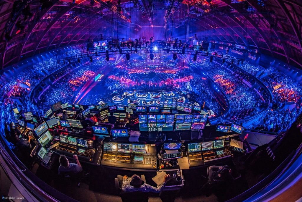 Broadcast - Ampco Flashlight professional audio & lighting