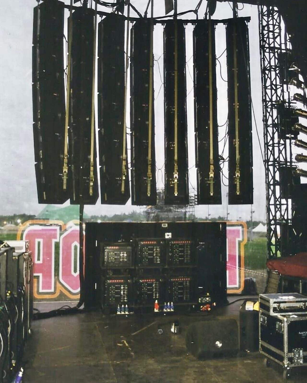 Licht, geluid, rigging & video verhuur & verkoop - Ampco Flashlight